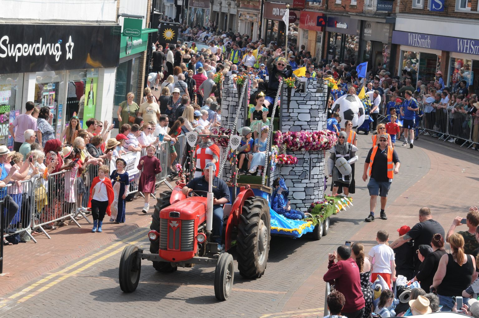 Spalding Flower Parade 2024 – Gallery one - The Voice