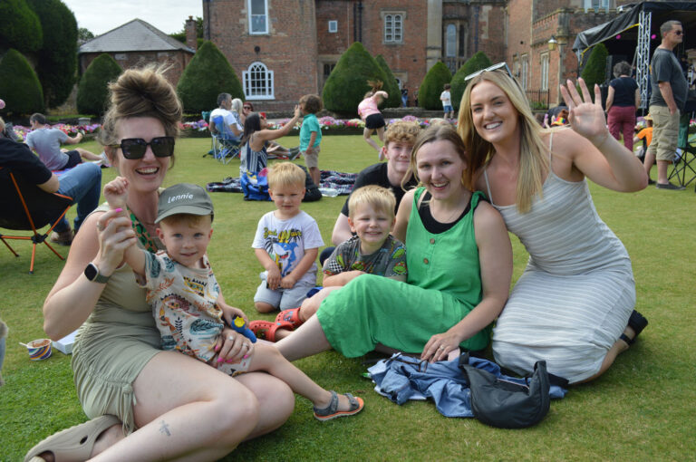 GALLERY – Hall ‘Lotta Love’ for new festival - The Voice