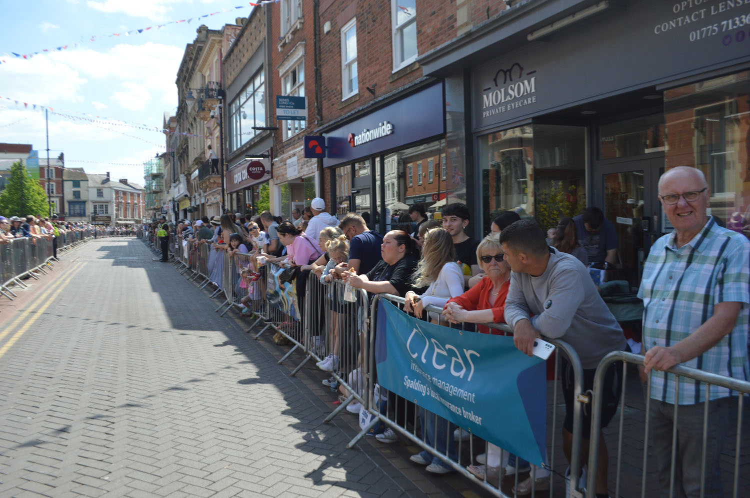 GALLERY – Spalding Flower Parade (Spalding town centre) - The Voice