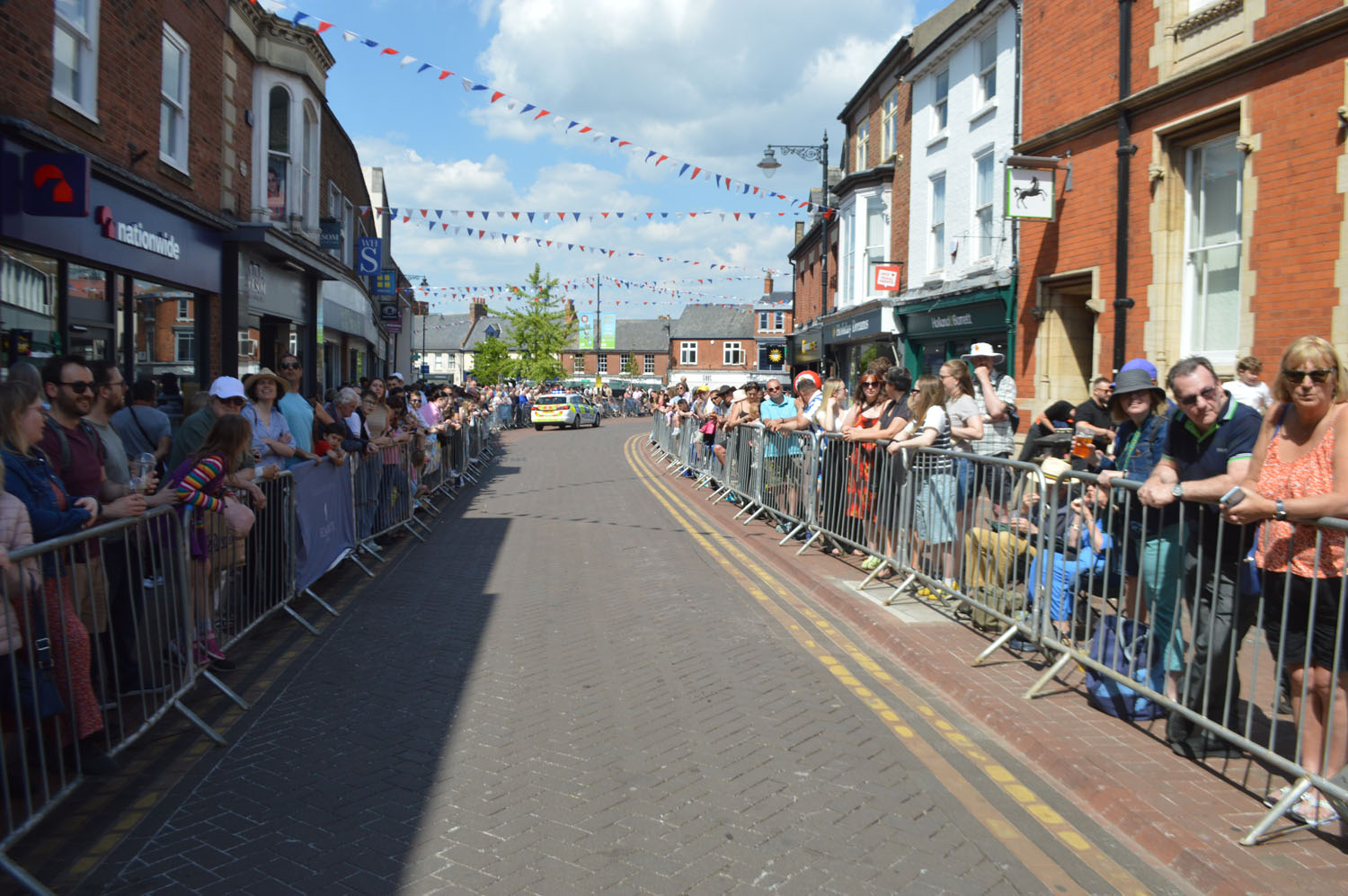 GALLERY – Spalding Flower Parade (Spalding town centre) - The Voice